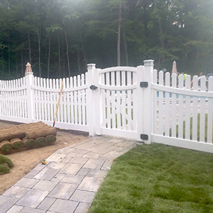 About the Devine Fence Company | Fence Installation & Repairs